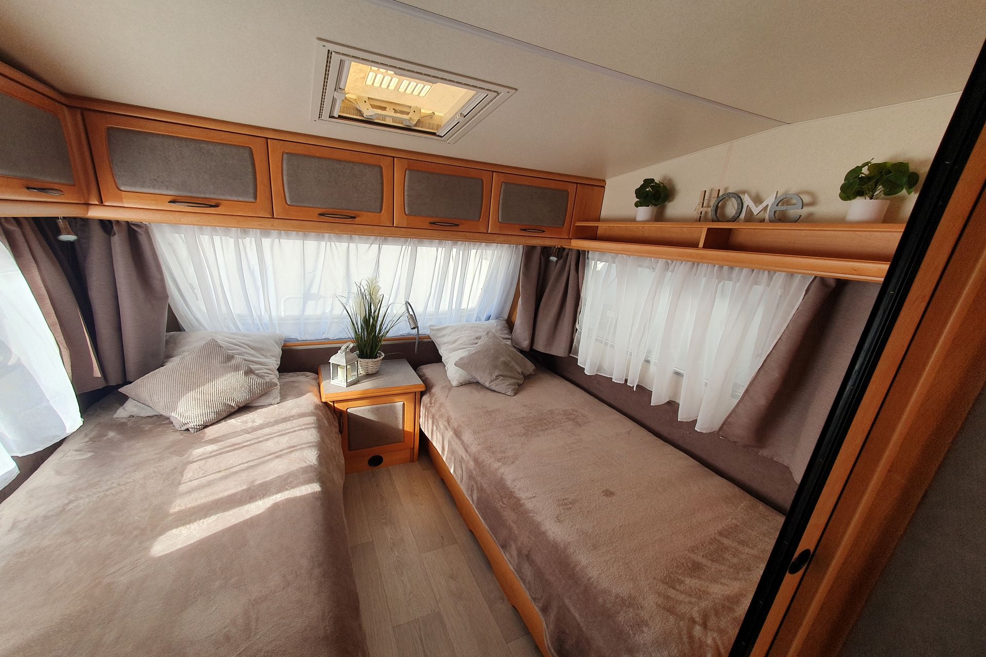 Toms Caravan Garage - Toms Caravan Garage