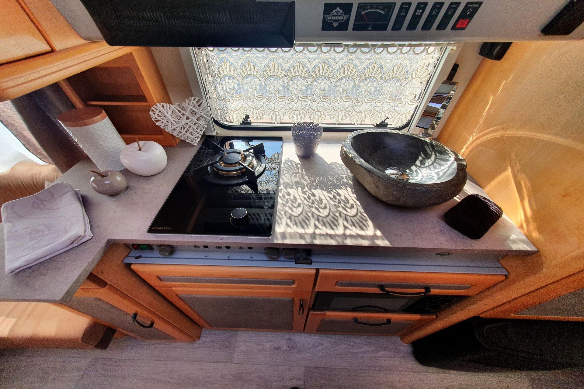 Toms Caravan Garage - Toms Caravan Garage