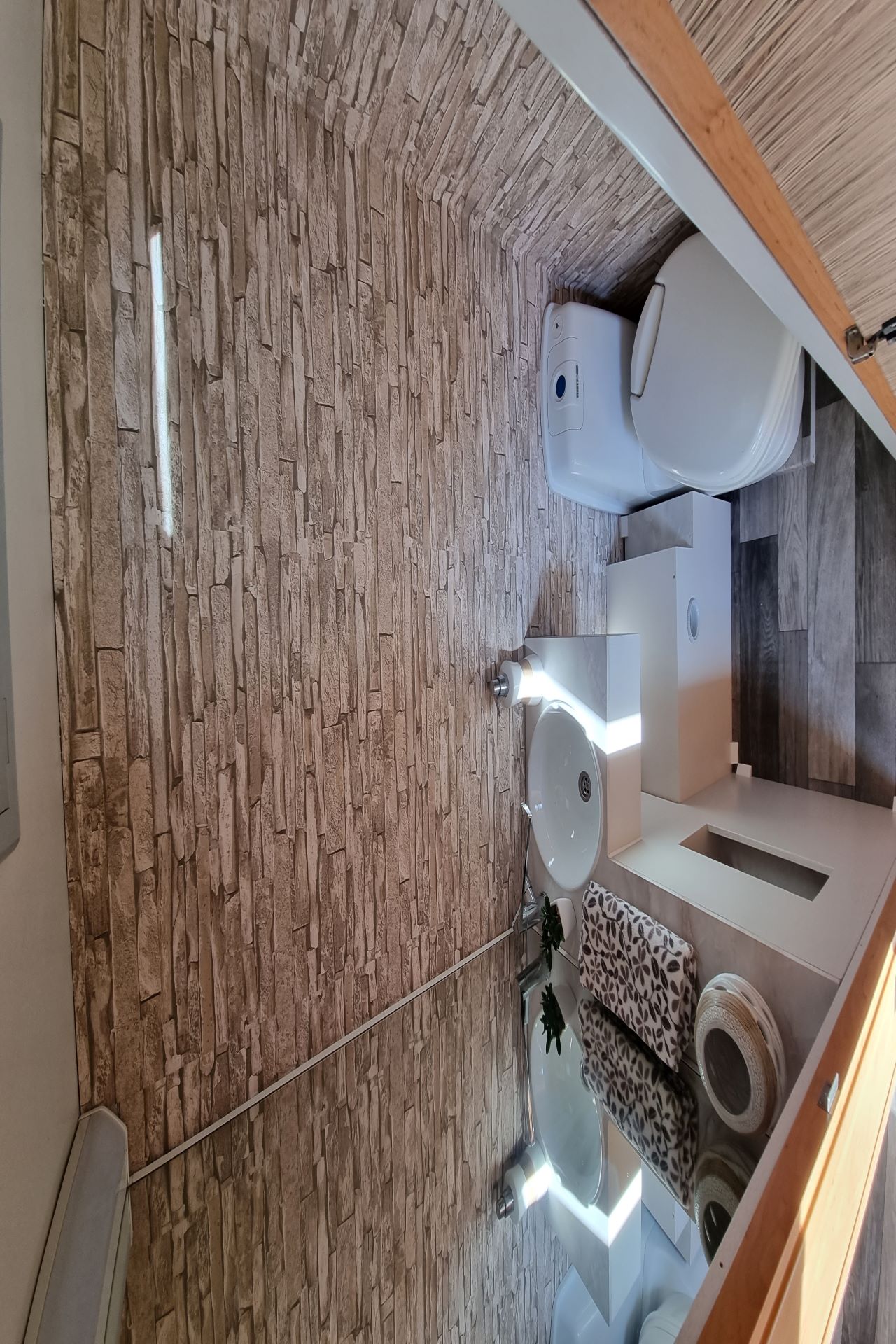 Toms Caravan Garage - Toms Caravan Garage